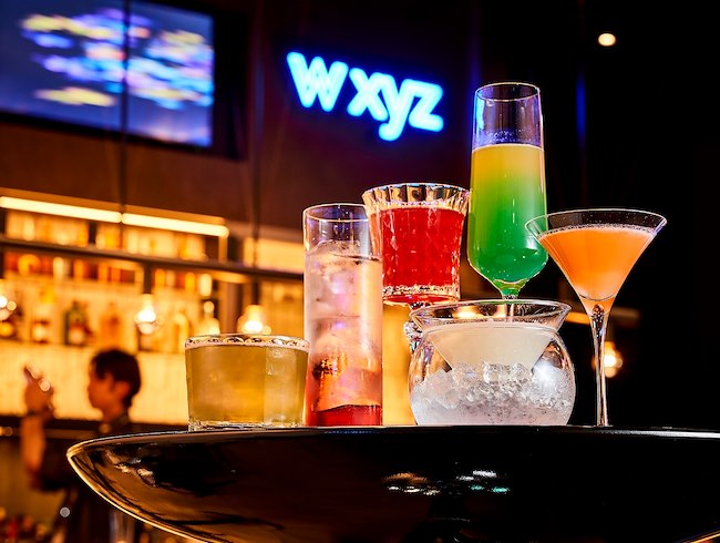 W XYZ Bar